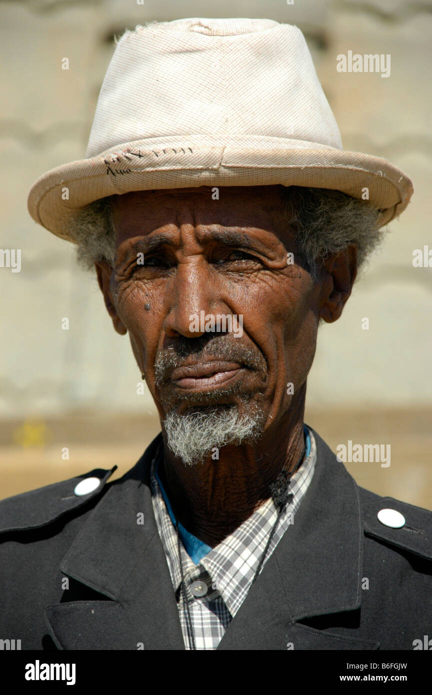 Afrikanische uniform hi-res stock photography and images - Alamy