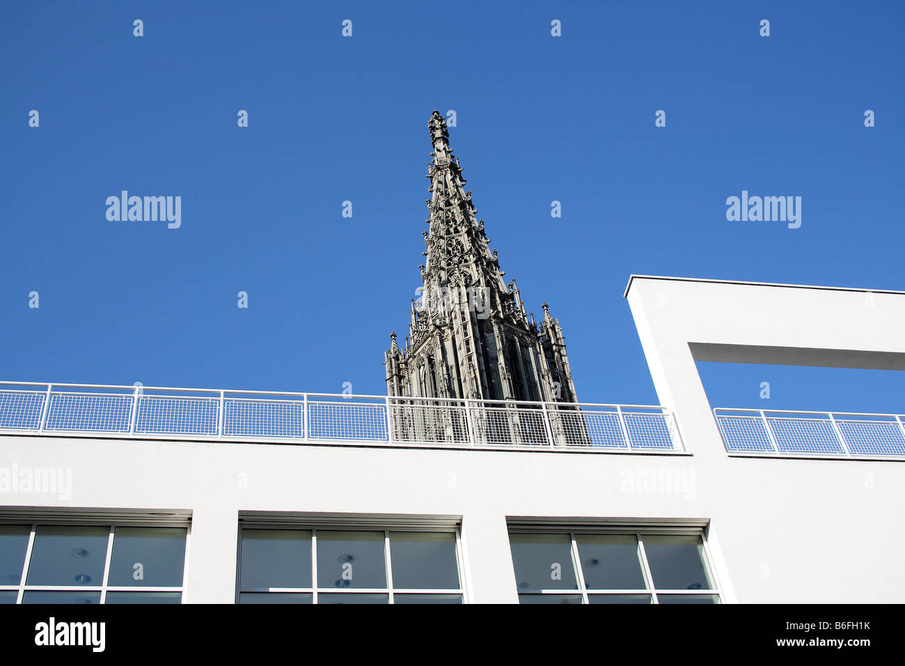 Ulm Cathedral Steeple behind town house facade in Ulm, Baden ...