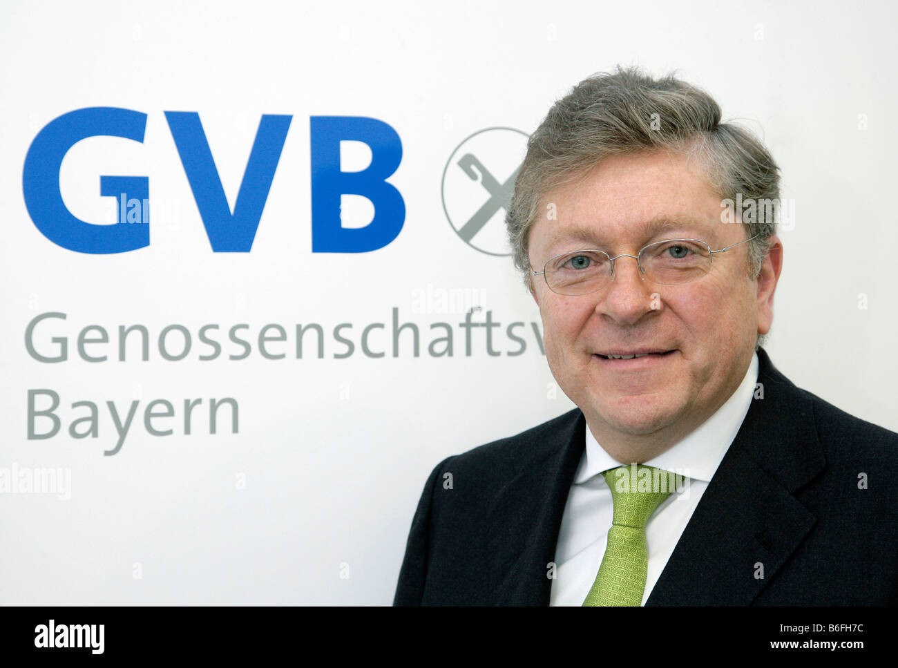 Male portraits e hi-res stock photography and images - Alamy