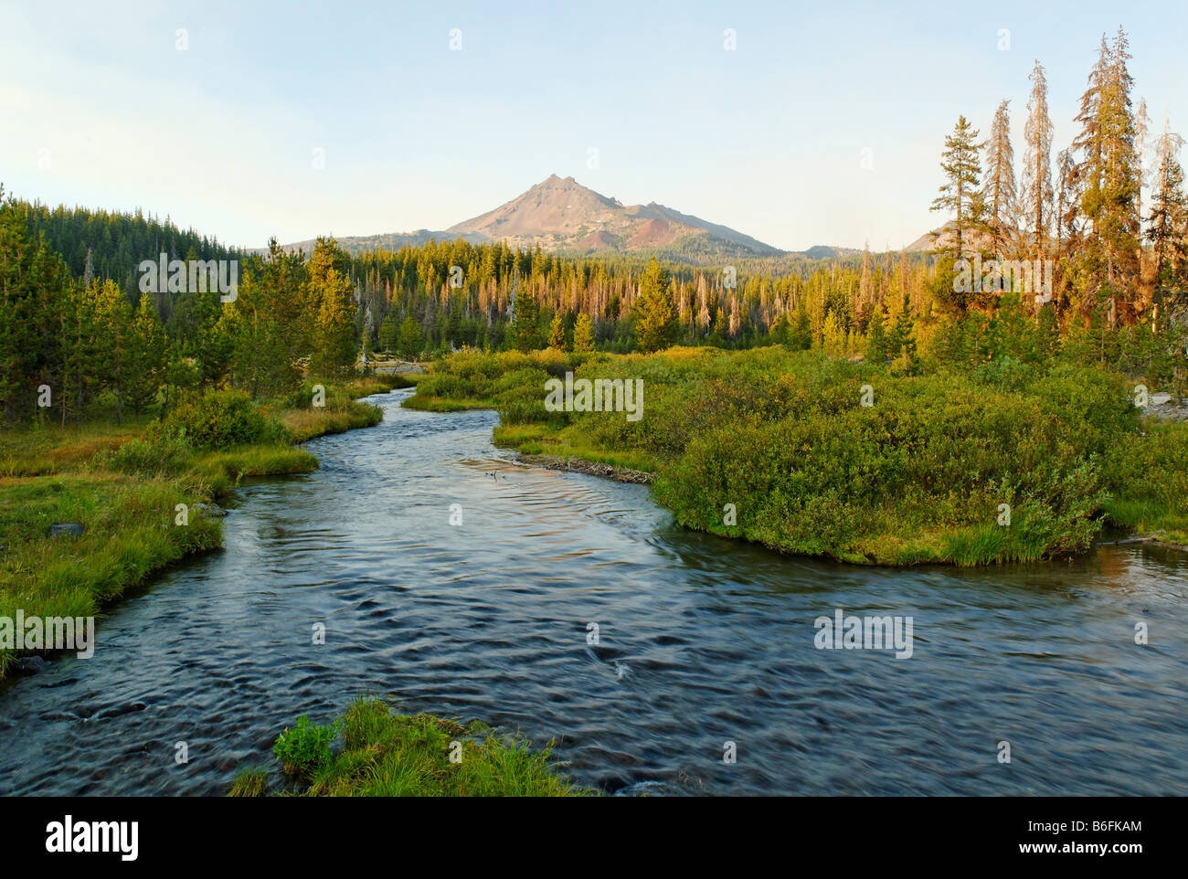 Three sisters wilderness hi-res stock photography and images - Alamy
