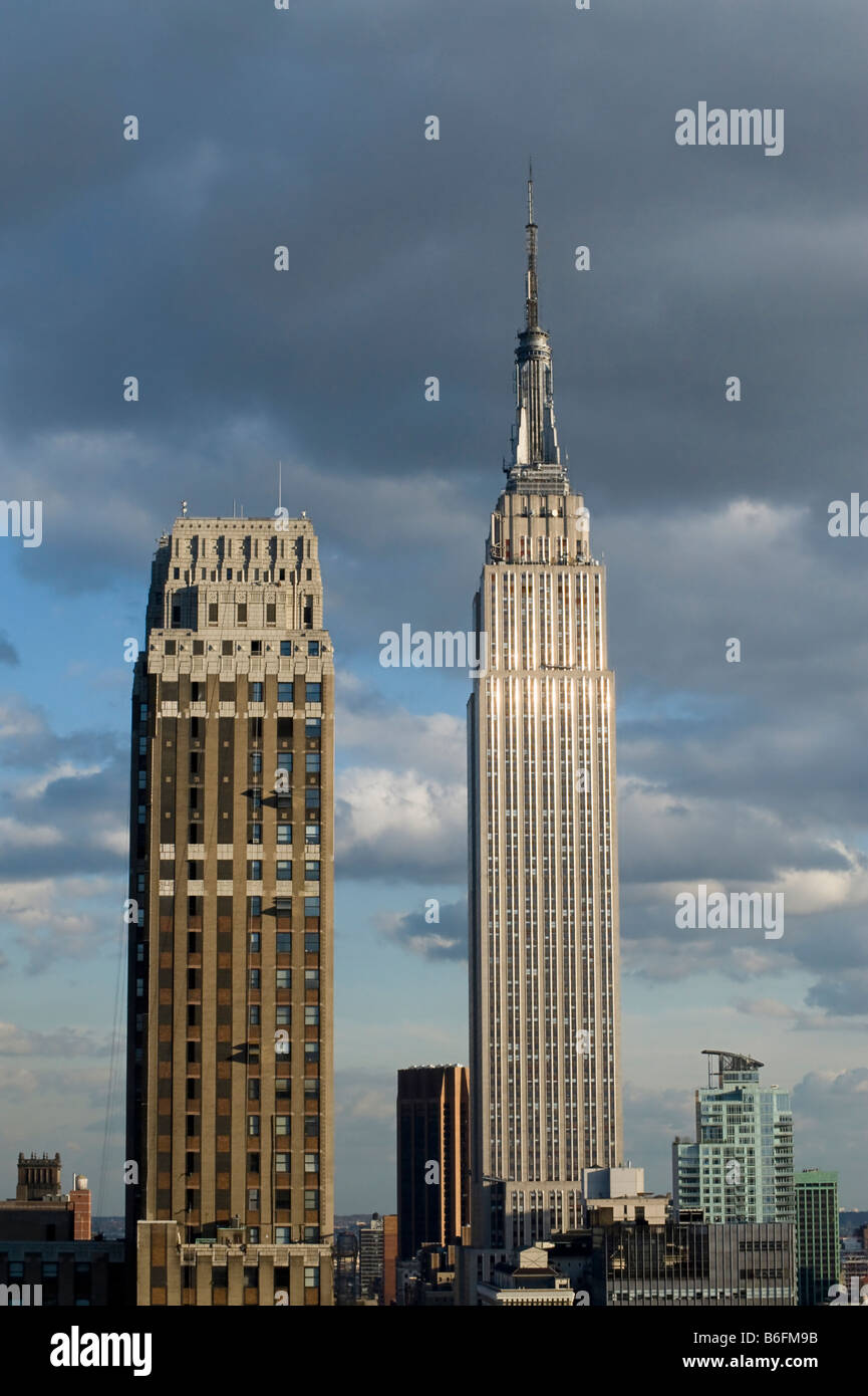 2 skyscrapers (including Empire State buildig Stock Photo - Alamy