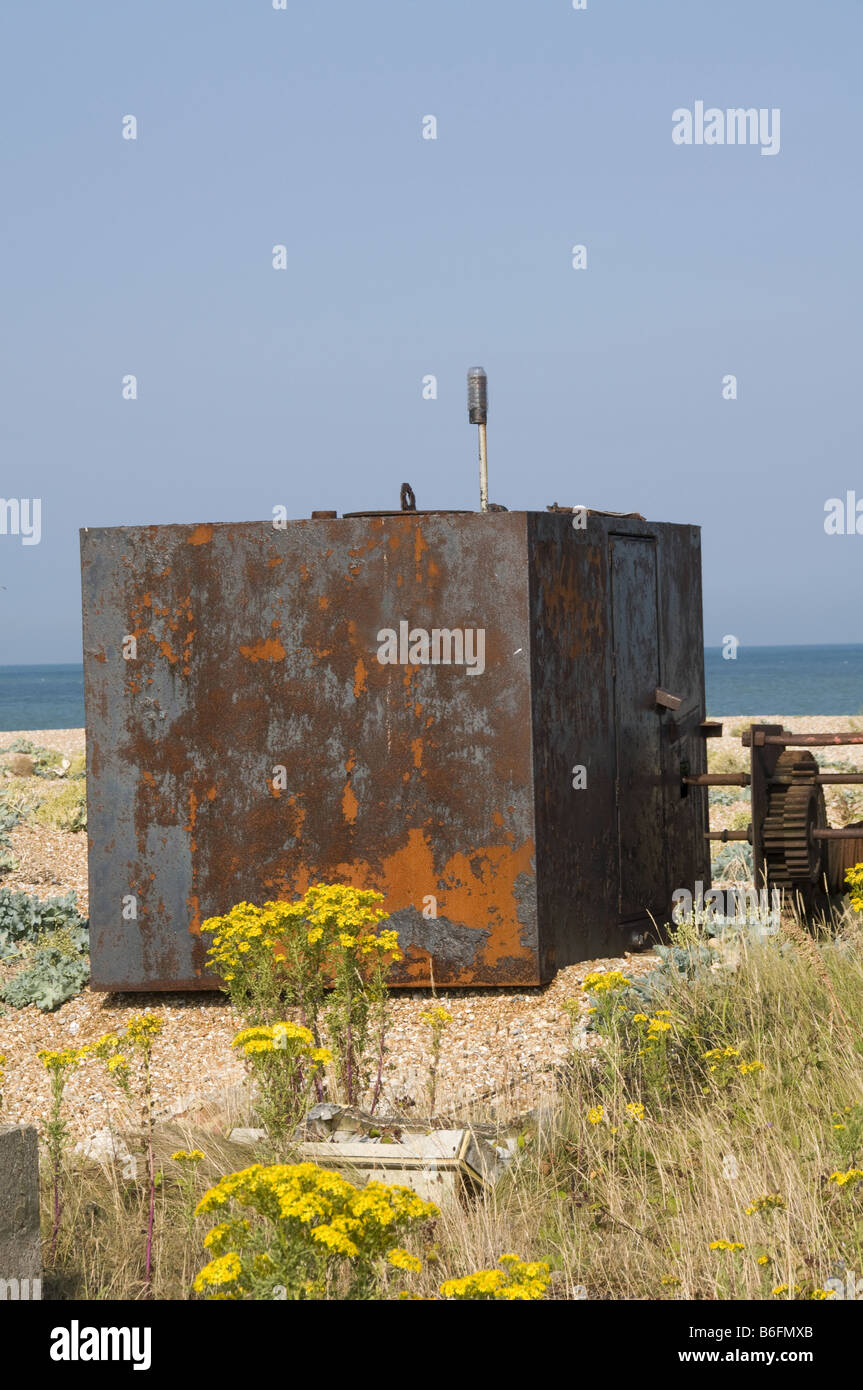 Rusty beach hut hi-res stock photography and images - Alamy