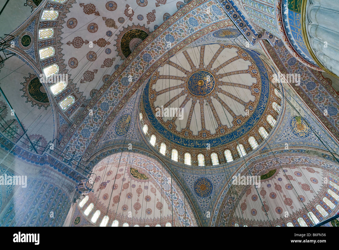 Blue mosque interior domes hi-res stock photography and images - Alamy