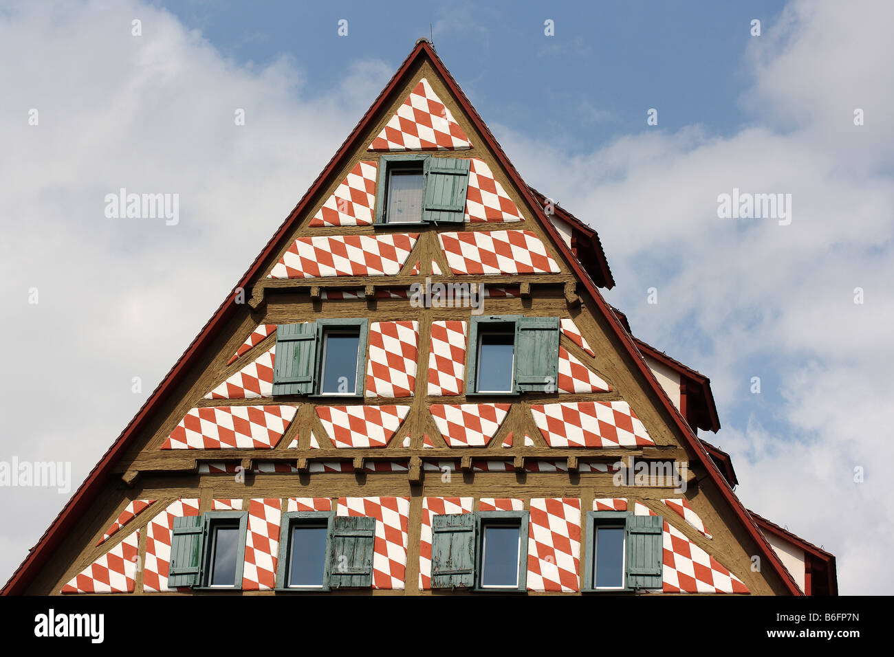 Gable windows hi-res stock photography and images - Alamy