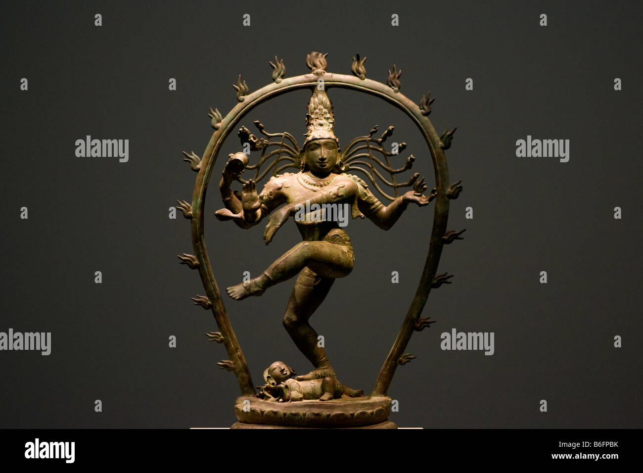 Simple Nataraja Statue