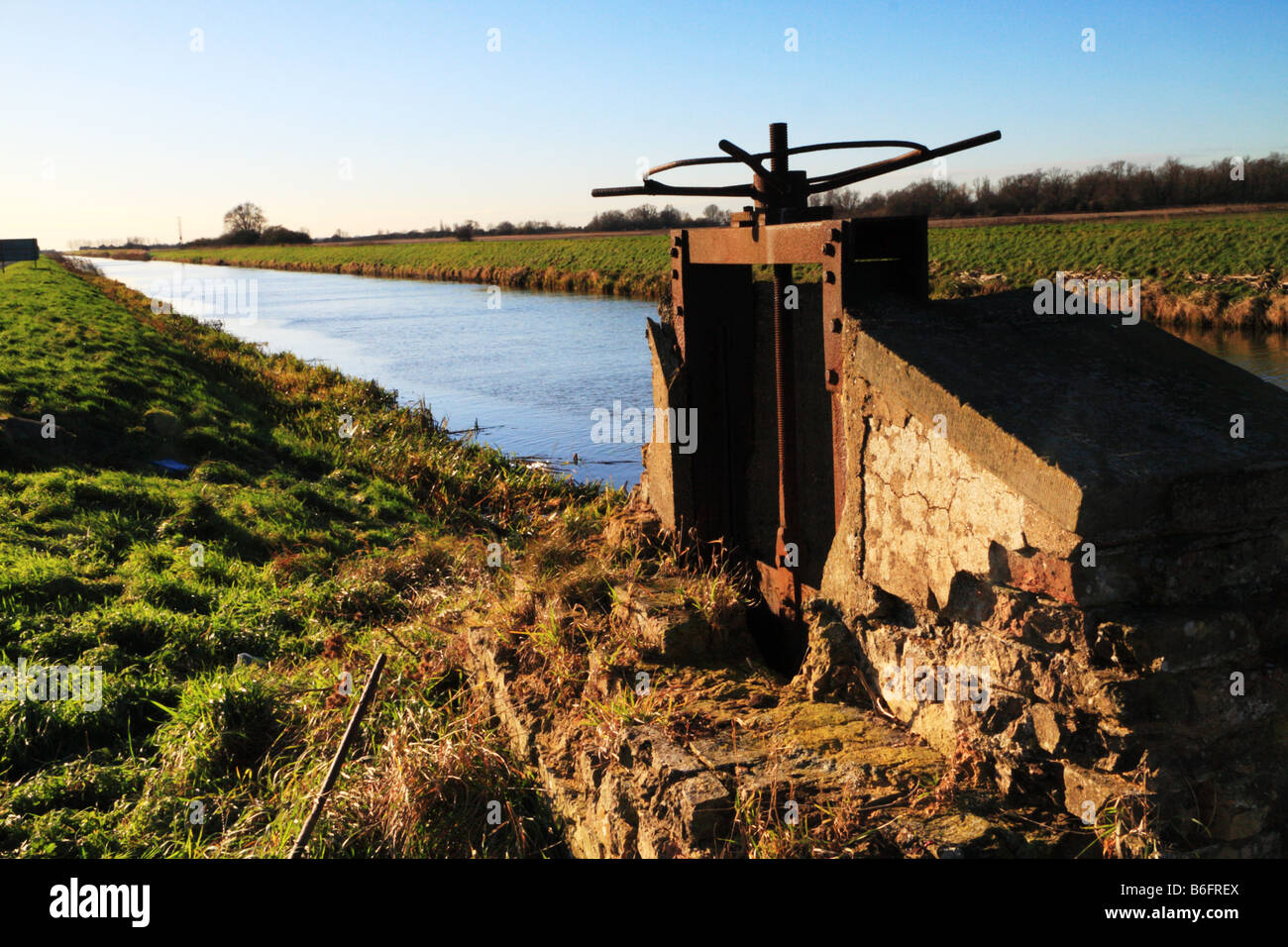 Drainage of the fens hi-res stock photography and images - Alamy