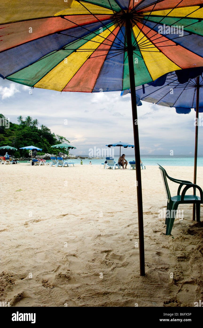 Umbrellas in sea hi-res stock photography and images - Alamy