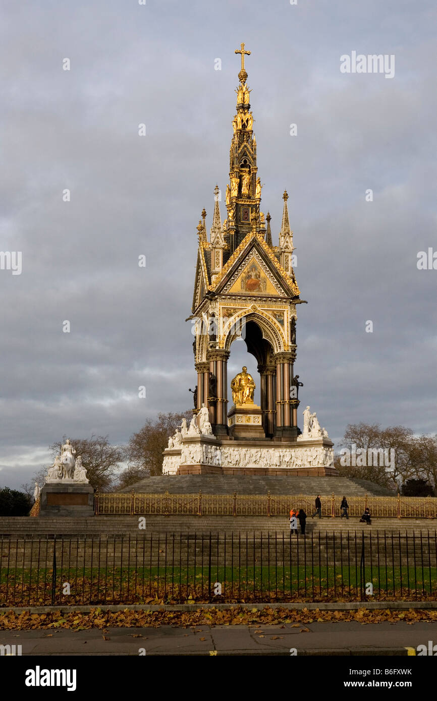 The Albert Memorial in Kensington Gardens London Stock Photo - Alamy