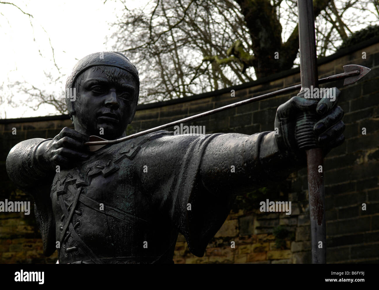 Robin Hood statue Nottingham castle Stock Photo - Alamy