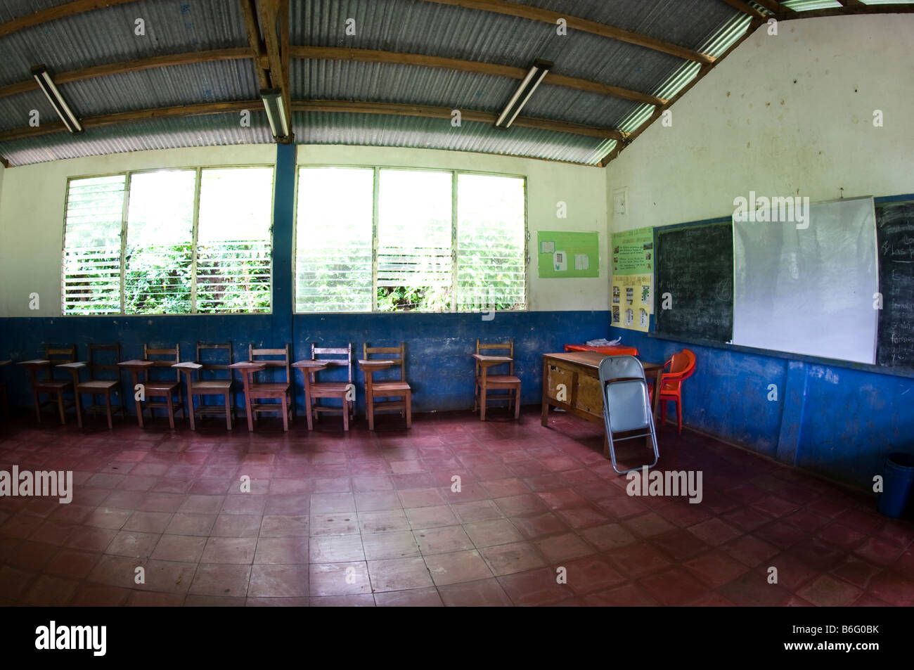 Third world education chalk hi-res stock photography and images - Alamy