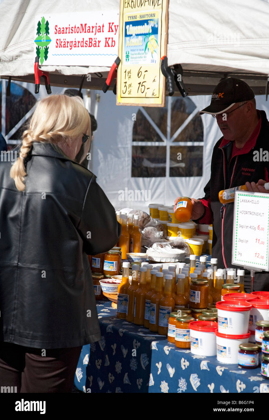 Food Peddlers High Resolution Stock Photography and Images - Alamy