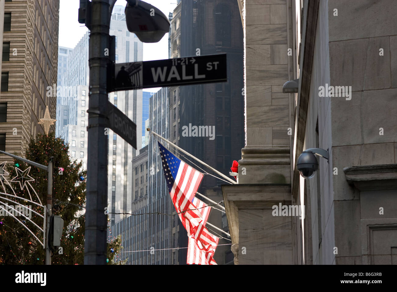 Stocks sign hi-res stock photography and images - Alamy