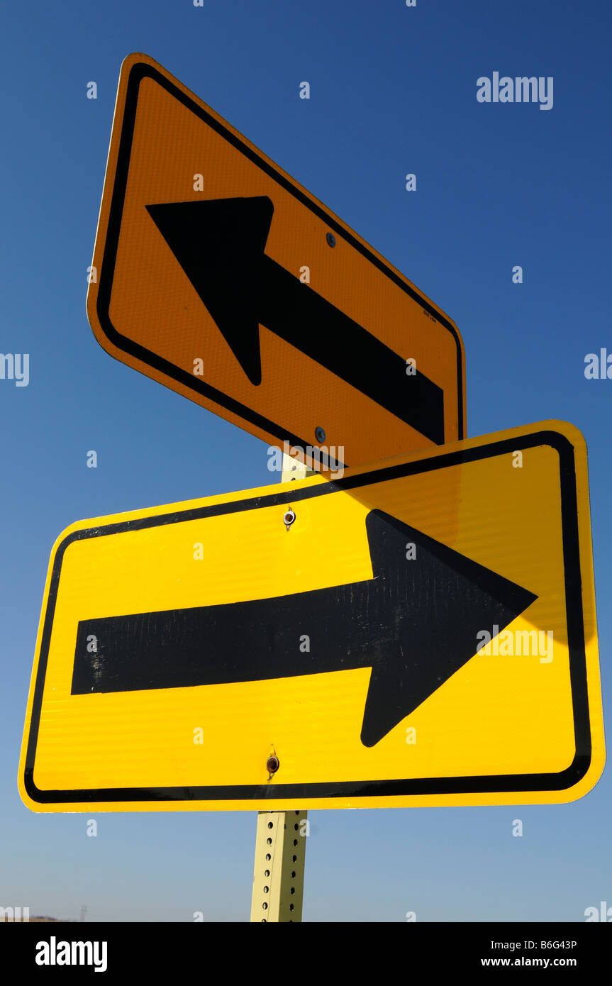 Highway traffic signs arrow hi-res stock photography and images - Alamy