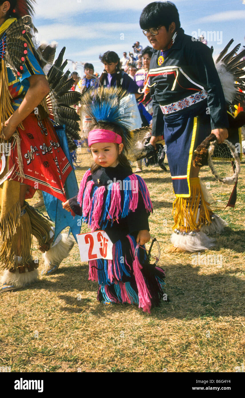 Native American Indians celebrate and dance at powwow Stock Photo - Alamy