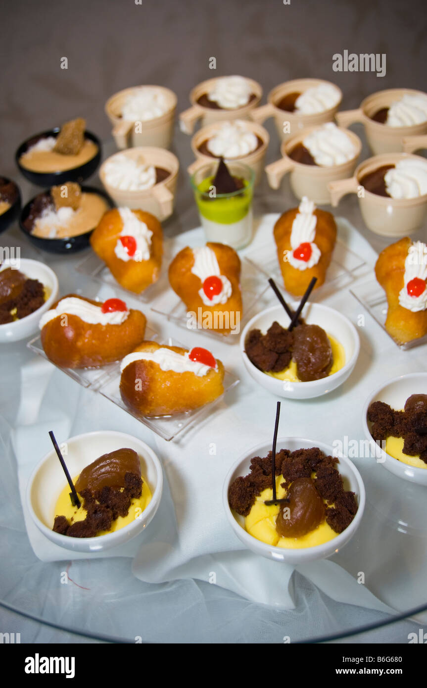 Hand desserts hi-res stock photography and images - Alamy