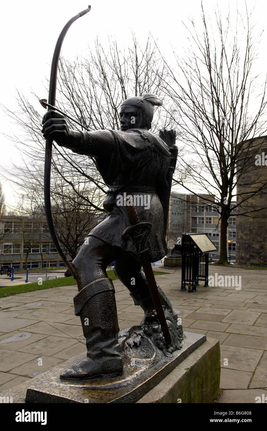 Robin Hood statue Nottingham castle Stock Photo - Alamy