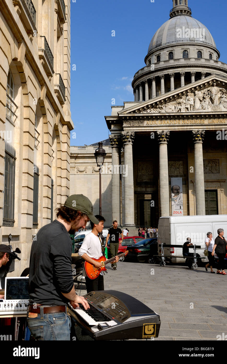 Paris France, Street Scene, French Teens Playing Music on Sidewalk near ...