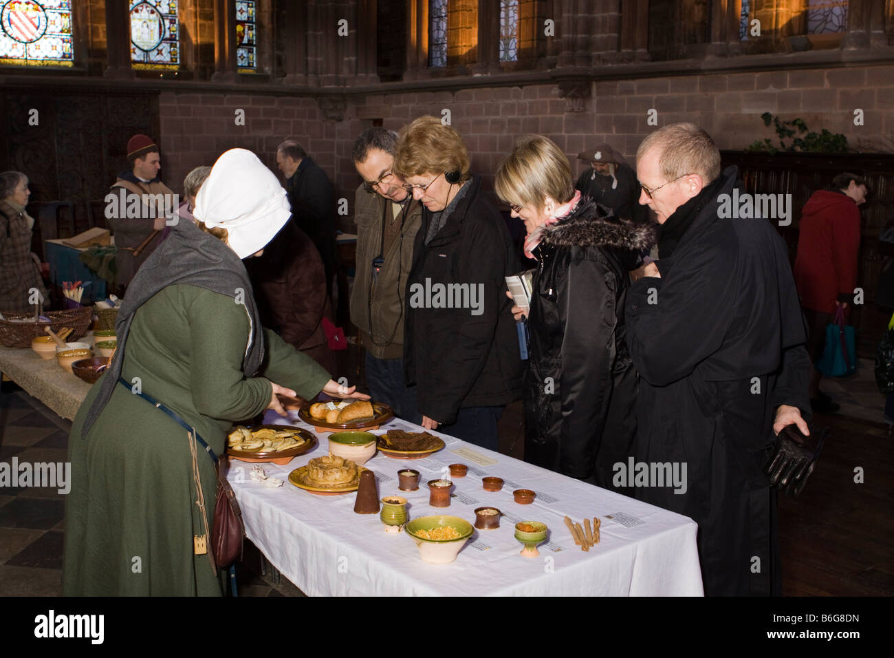 Medieval cookery hi-res stock photography and images - Alamy