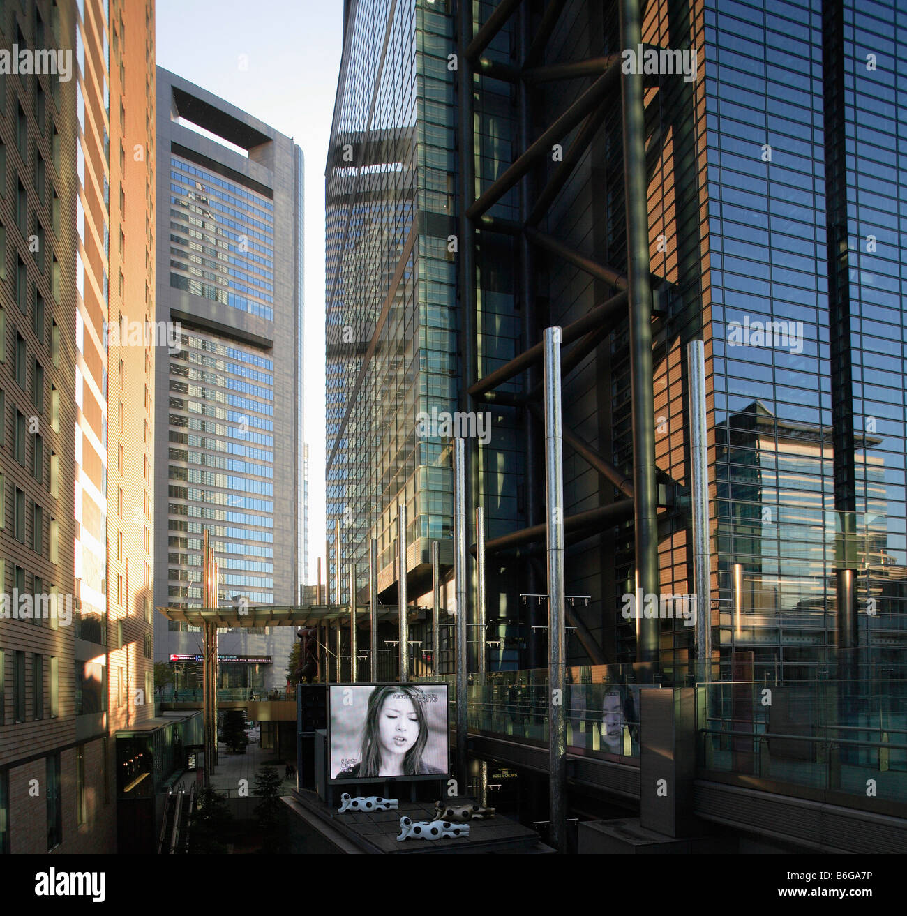 Japan Tokyo Shiodome area new highrise urban development Stock Photo ...