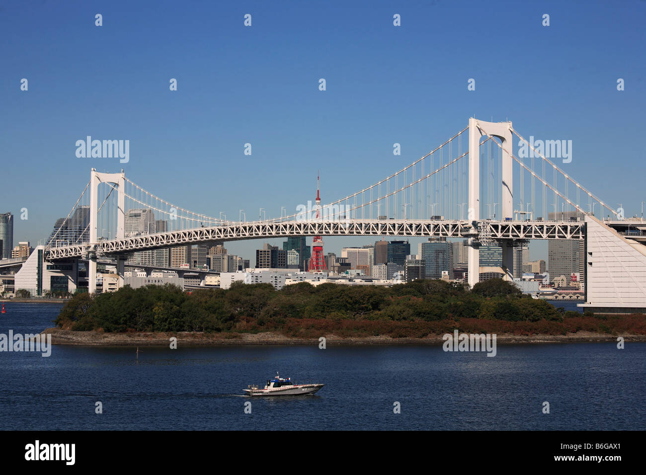Japan Tokyo harbour Rainbow Bridge Stock Photo - Alamy