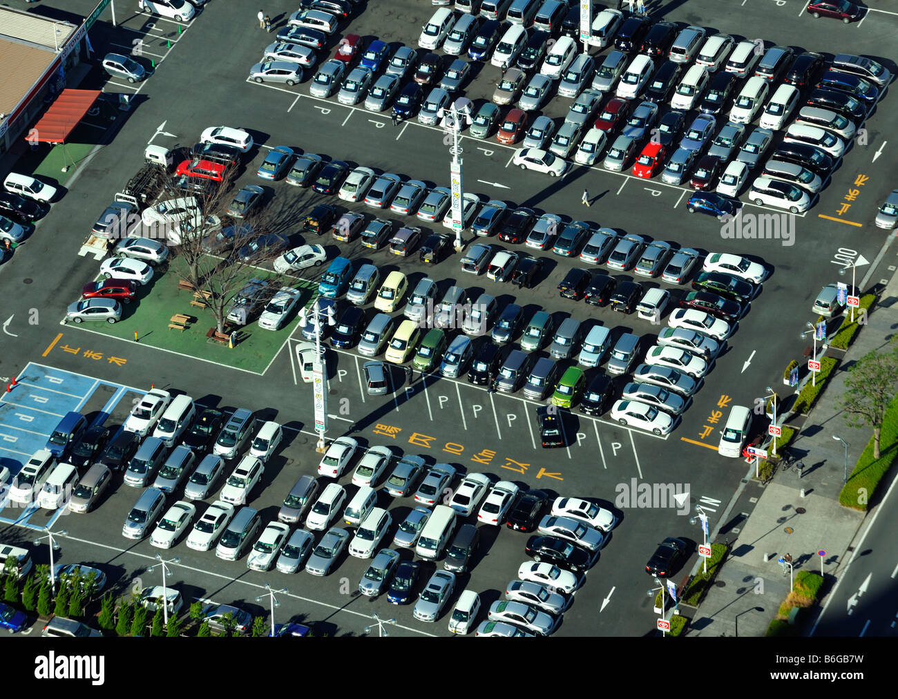 A busy parking lot (aerial), Yokohama MinatoMirai JP Stock Photo - Alamy
