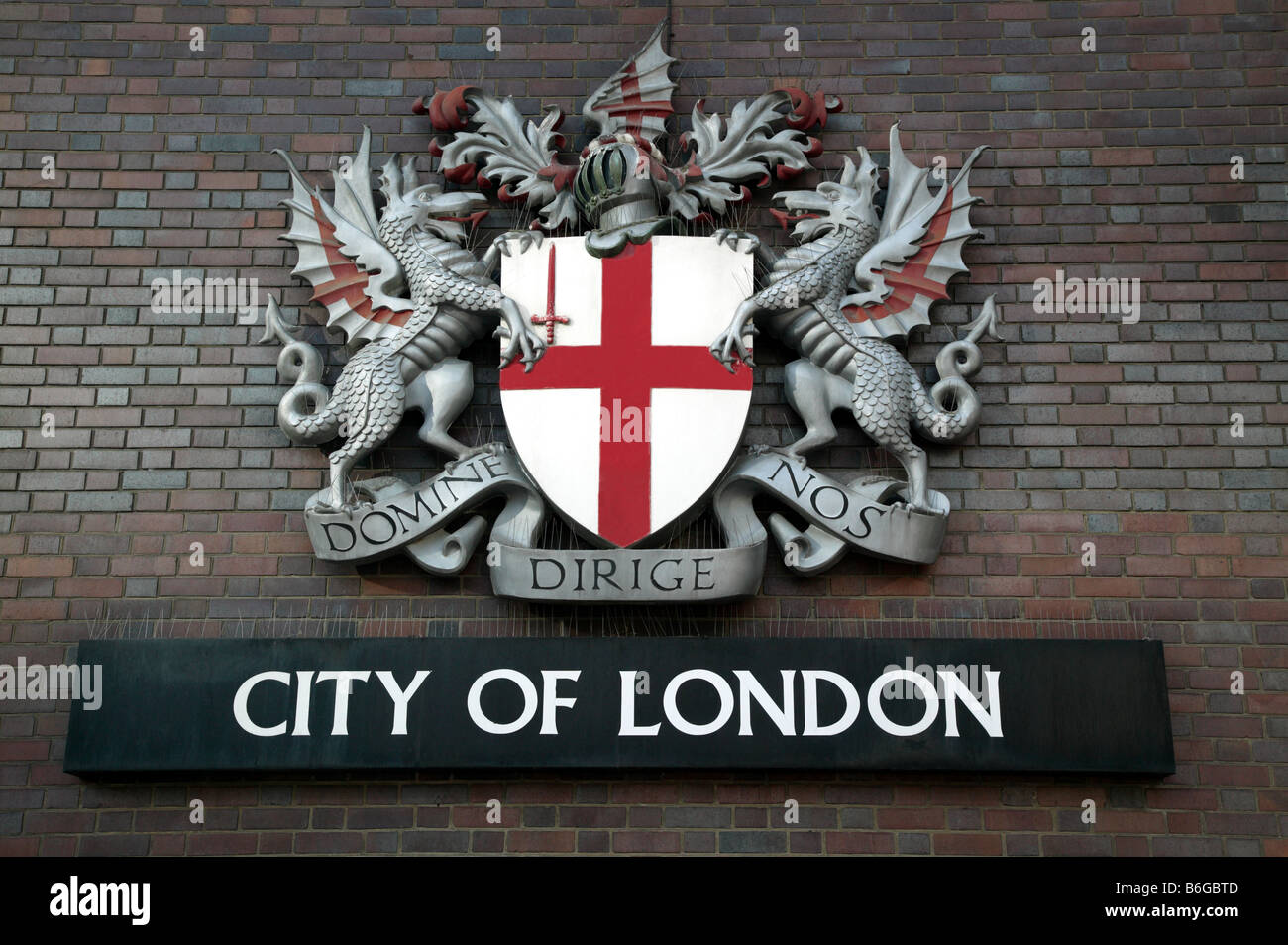 City of london coat of arms hi-res stock photography and images - Alamy