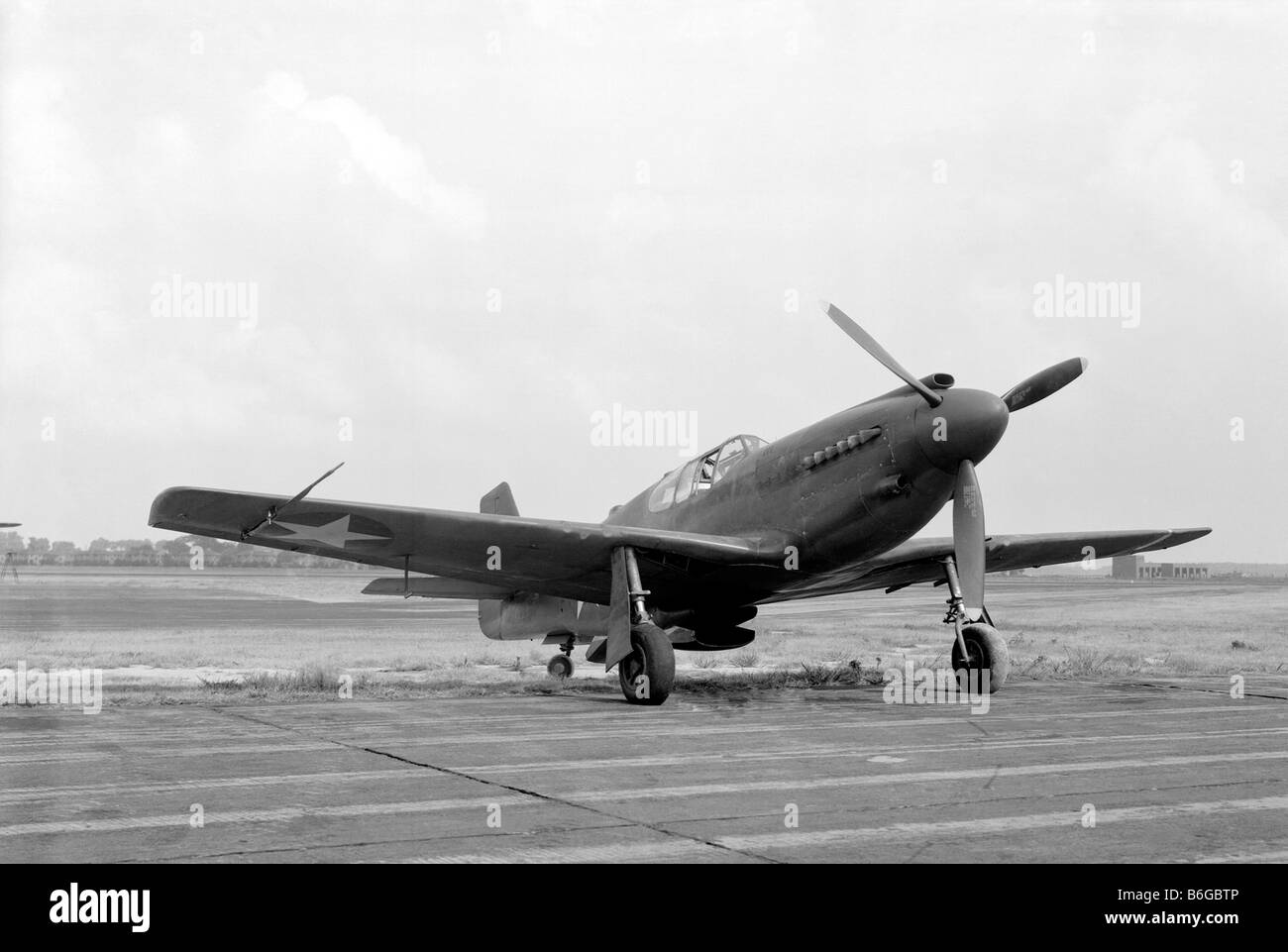 American fighter aircraft hi-res stock photography and images - Alamy