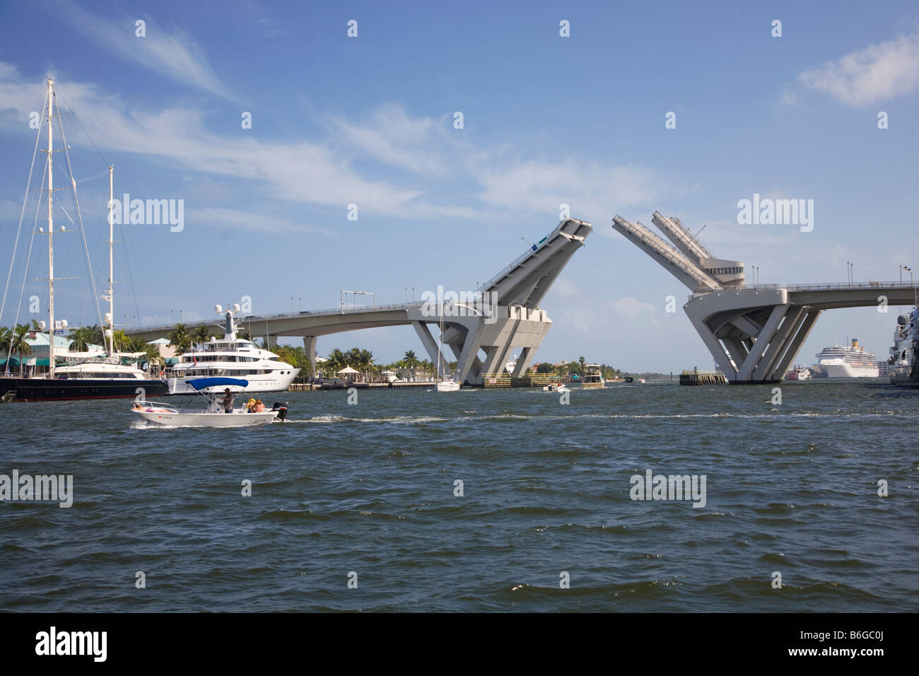 Open lift bridge or draw bridge over the Atlantic Intracoastal Waterway ...