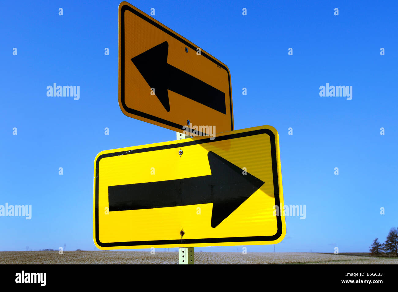Highway traffic signs arrow hi-res stock photography and images - Alamy