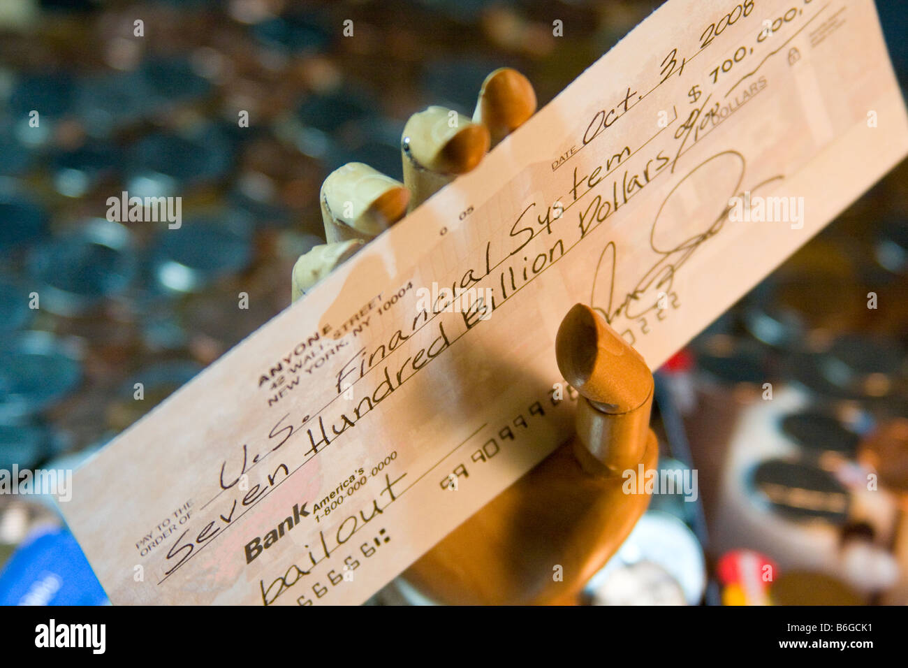 Mechanical hand hi-res stock photography and images - Alamy