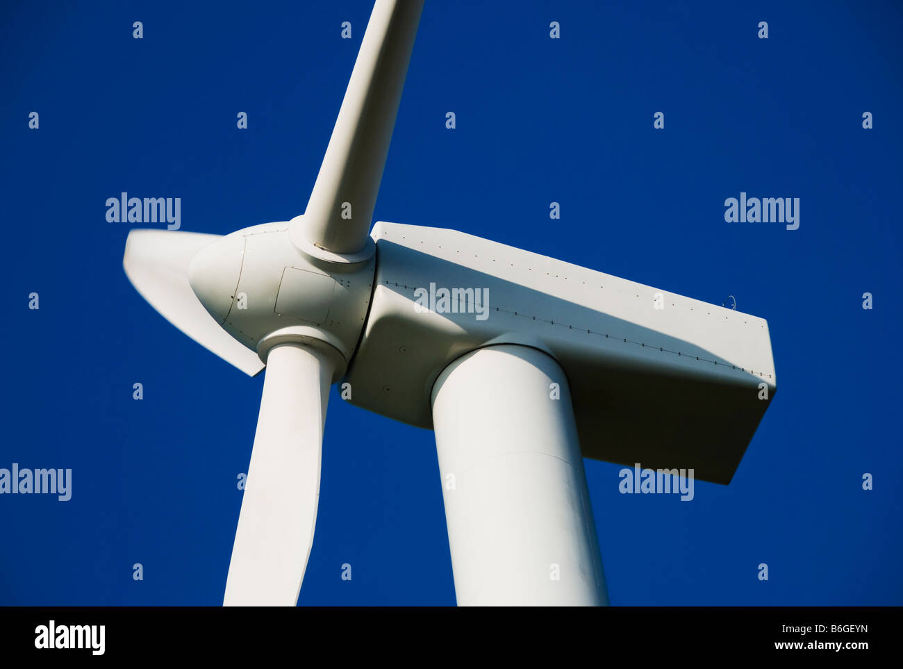 Wind turbine hub hi-res stock photography and images - Alamy