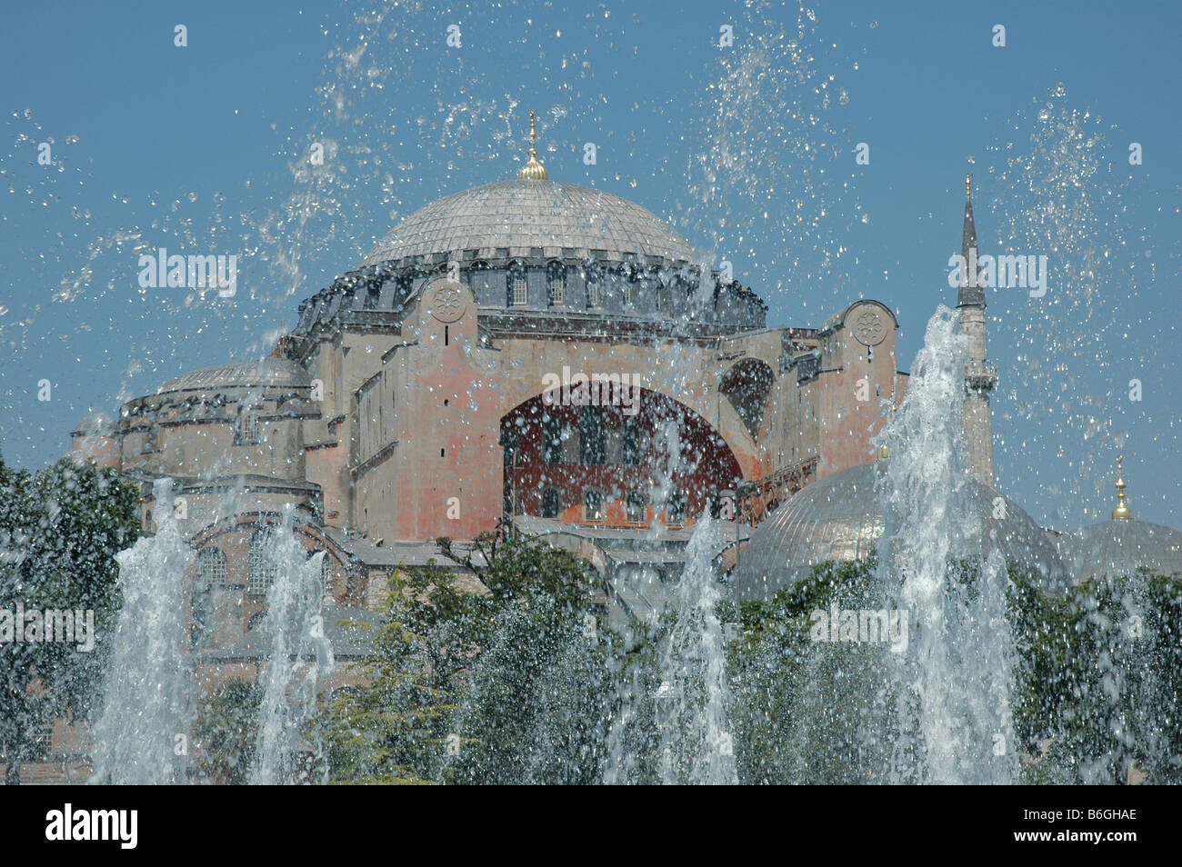 water Fountain Hagia St. Sophia Museum. Istanbul Turkey Stock Photo - Alamy