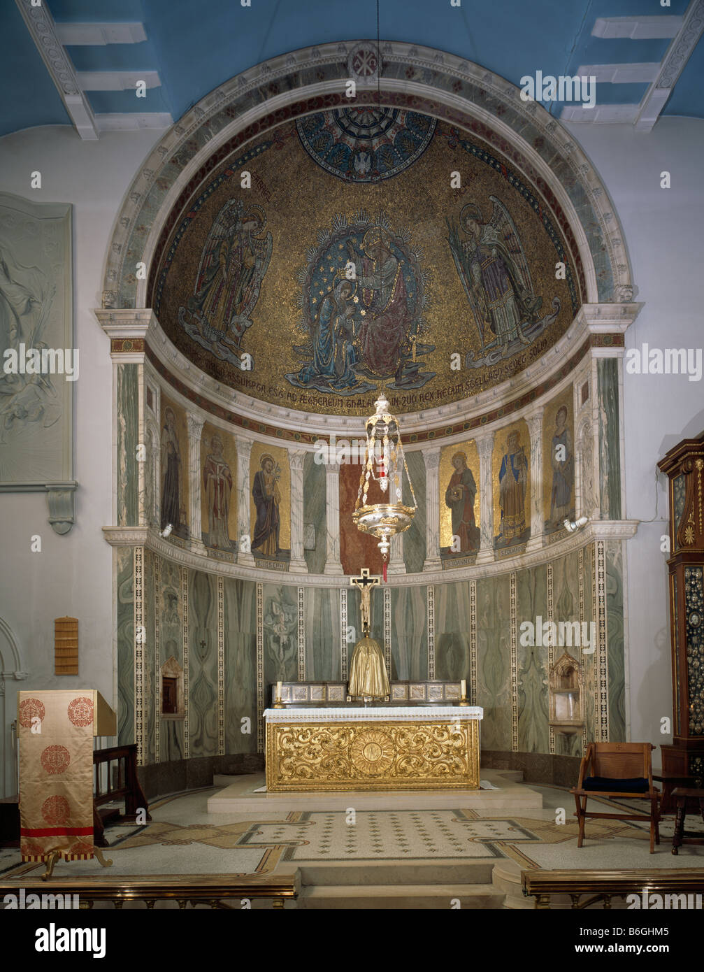 Church Of The Assumption, London Warwick Street, London (1874). Neo ...