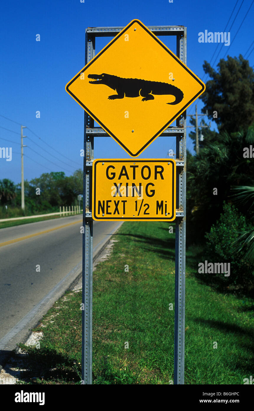 Alligator crossing sign Sanibel Island Florida Stock Photo - Alamy