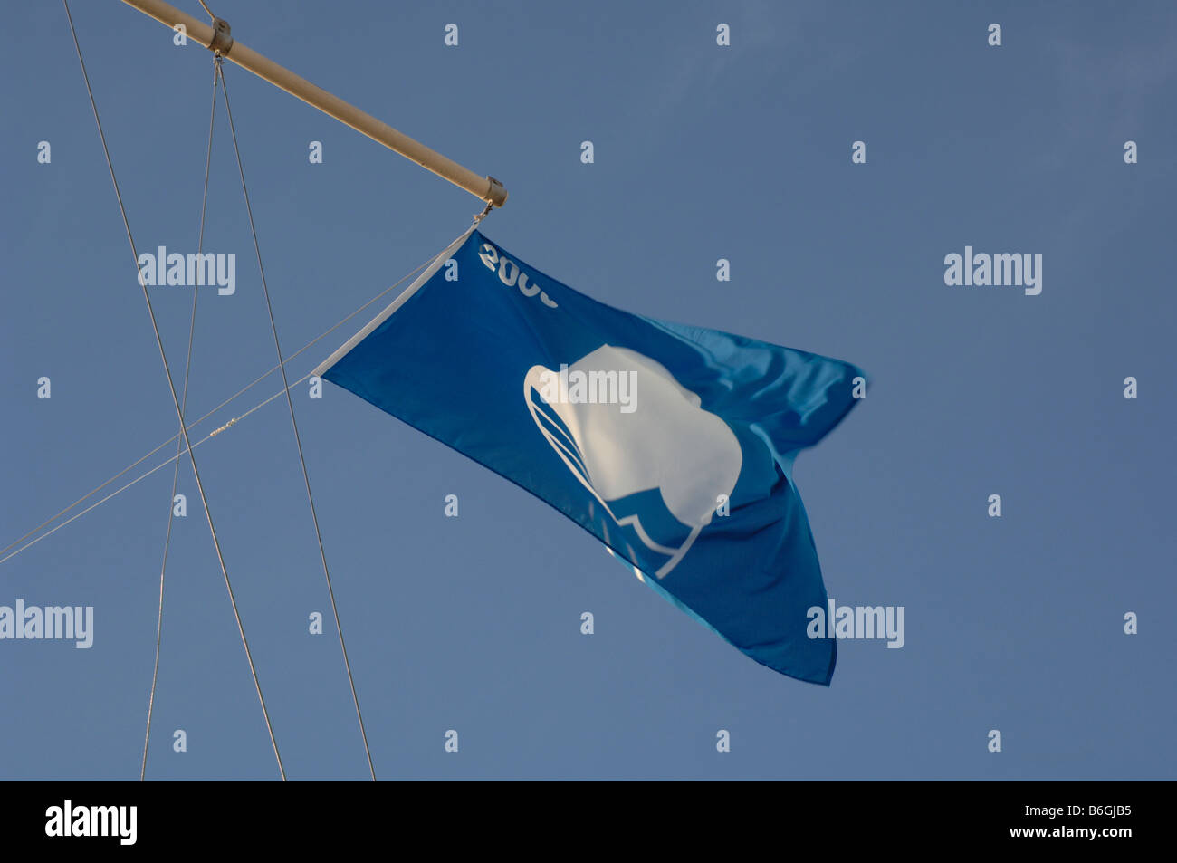 Blue flag beach award hi-res stock photography and images - Alamy