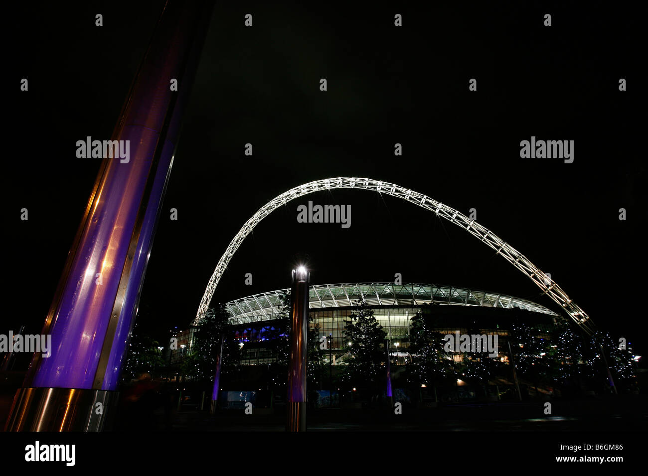 View of the new Wembley Stadium lit up at night Stock Photo - Alamy