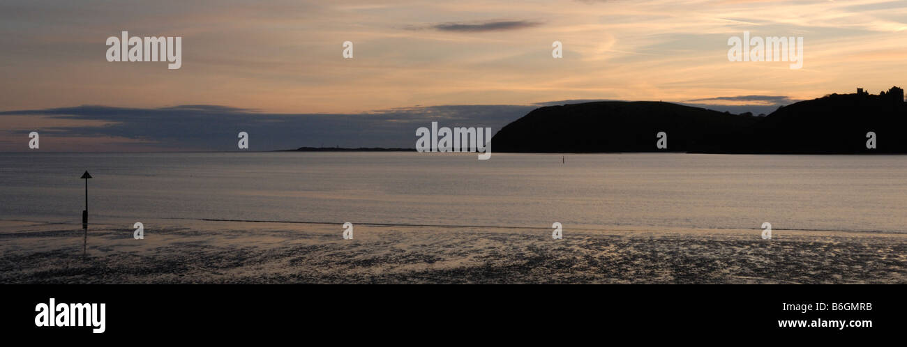 Ferryside beach hi-res stock photography and images - Alamy