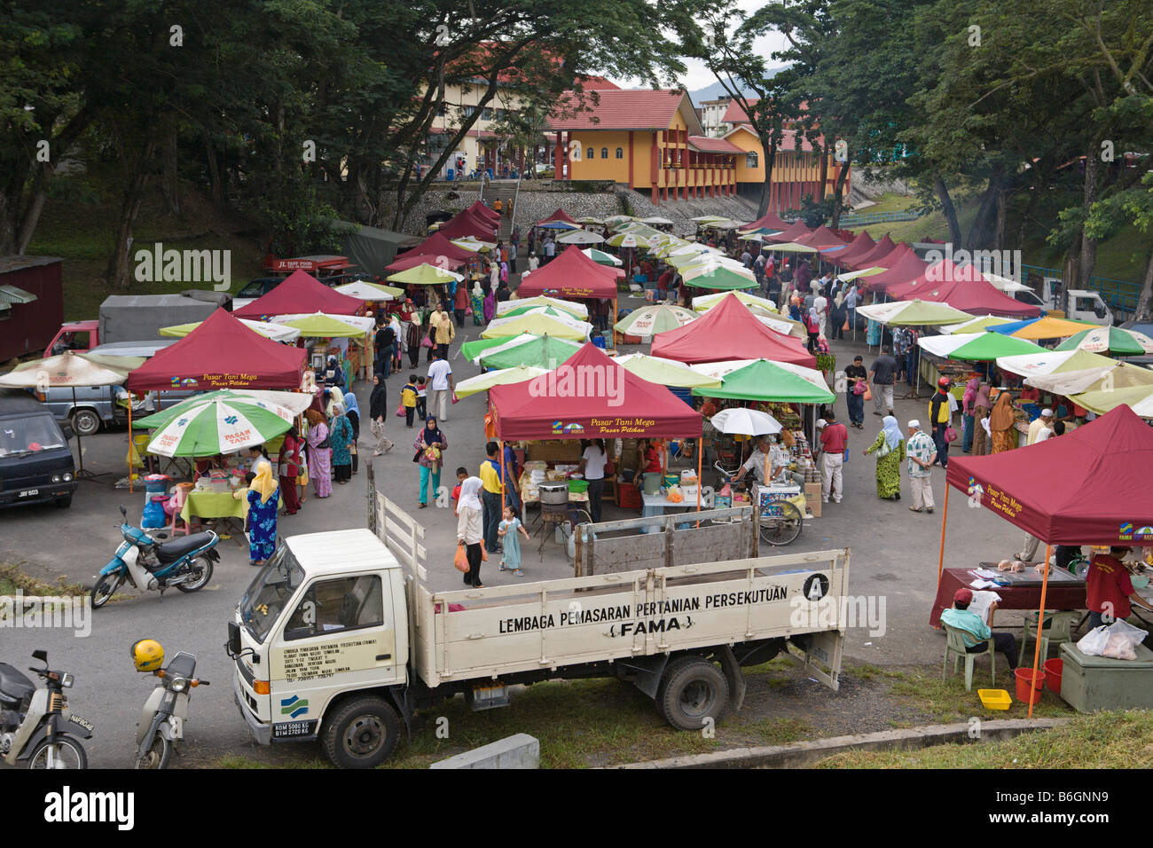 Pasar malam hi-res stock photography and images - Alamy