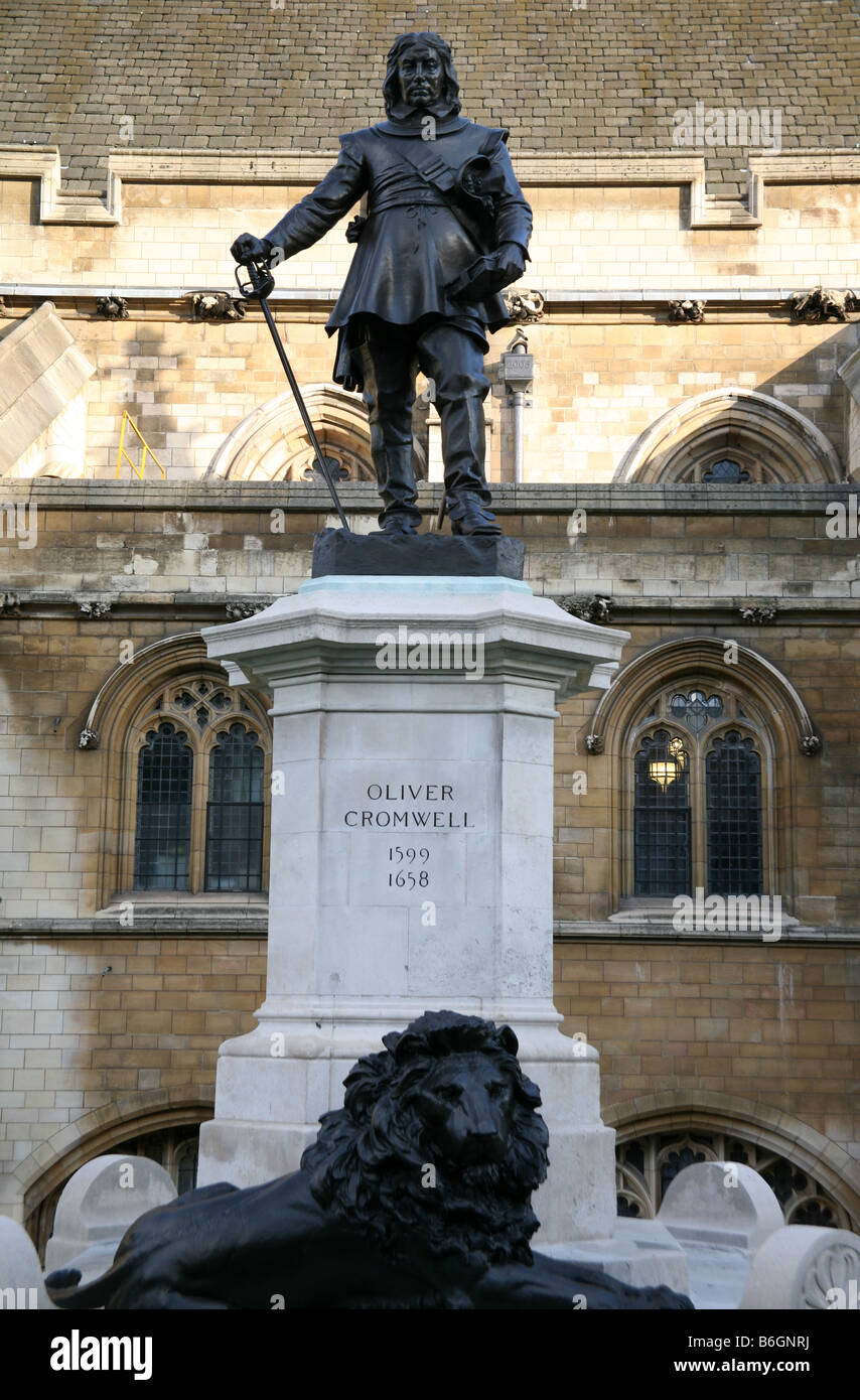 Oliver Cromwell Statue High Resolution Stock Photography and Images - Alamy