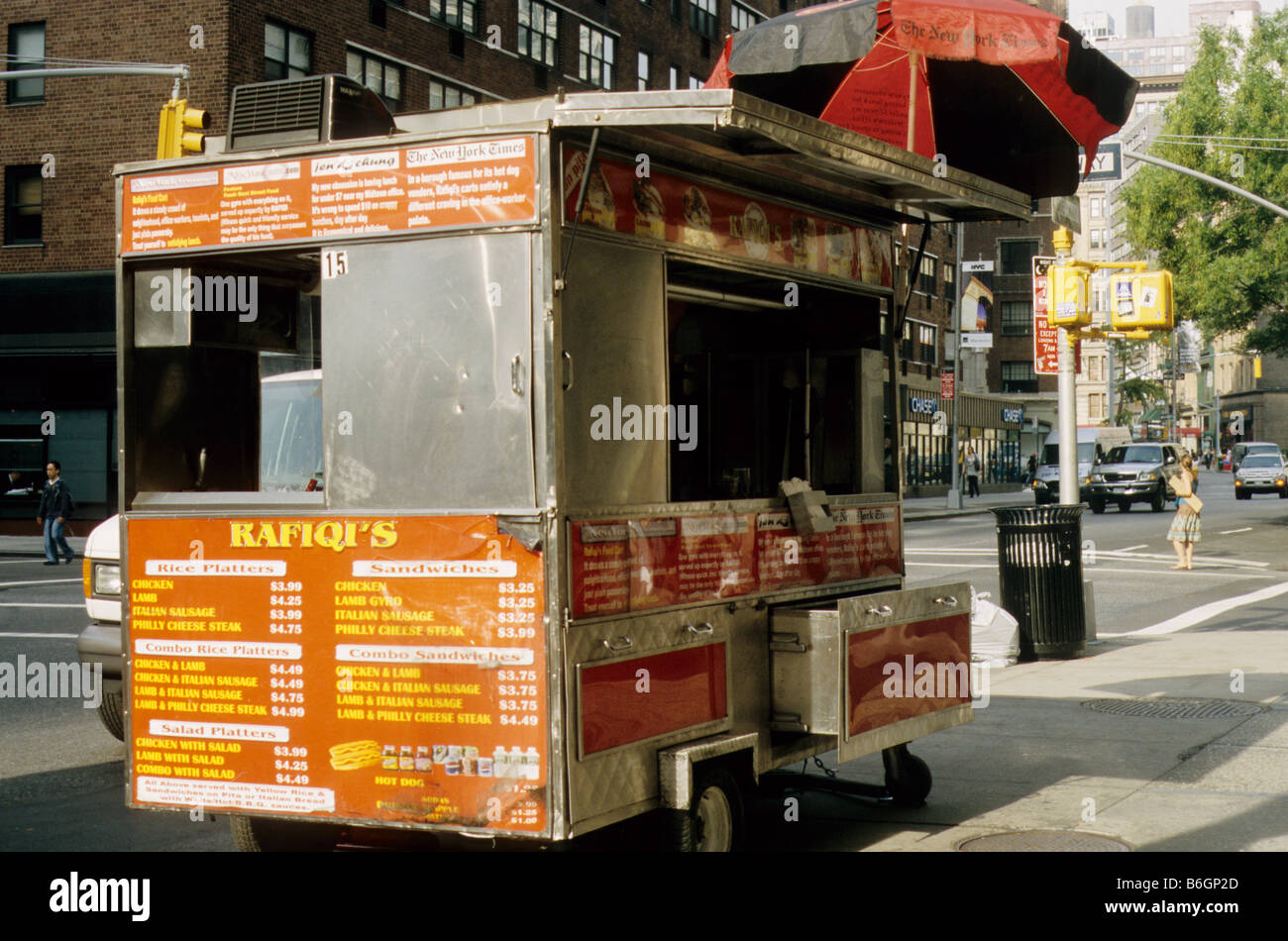 Fast food vendor on broadway hi-res stock photography and images - Alamy