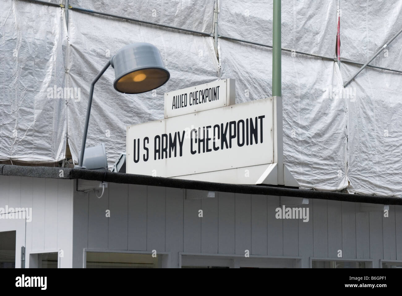 Us Army checkpoint charlie berlin germany Stock Photo - Alamy