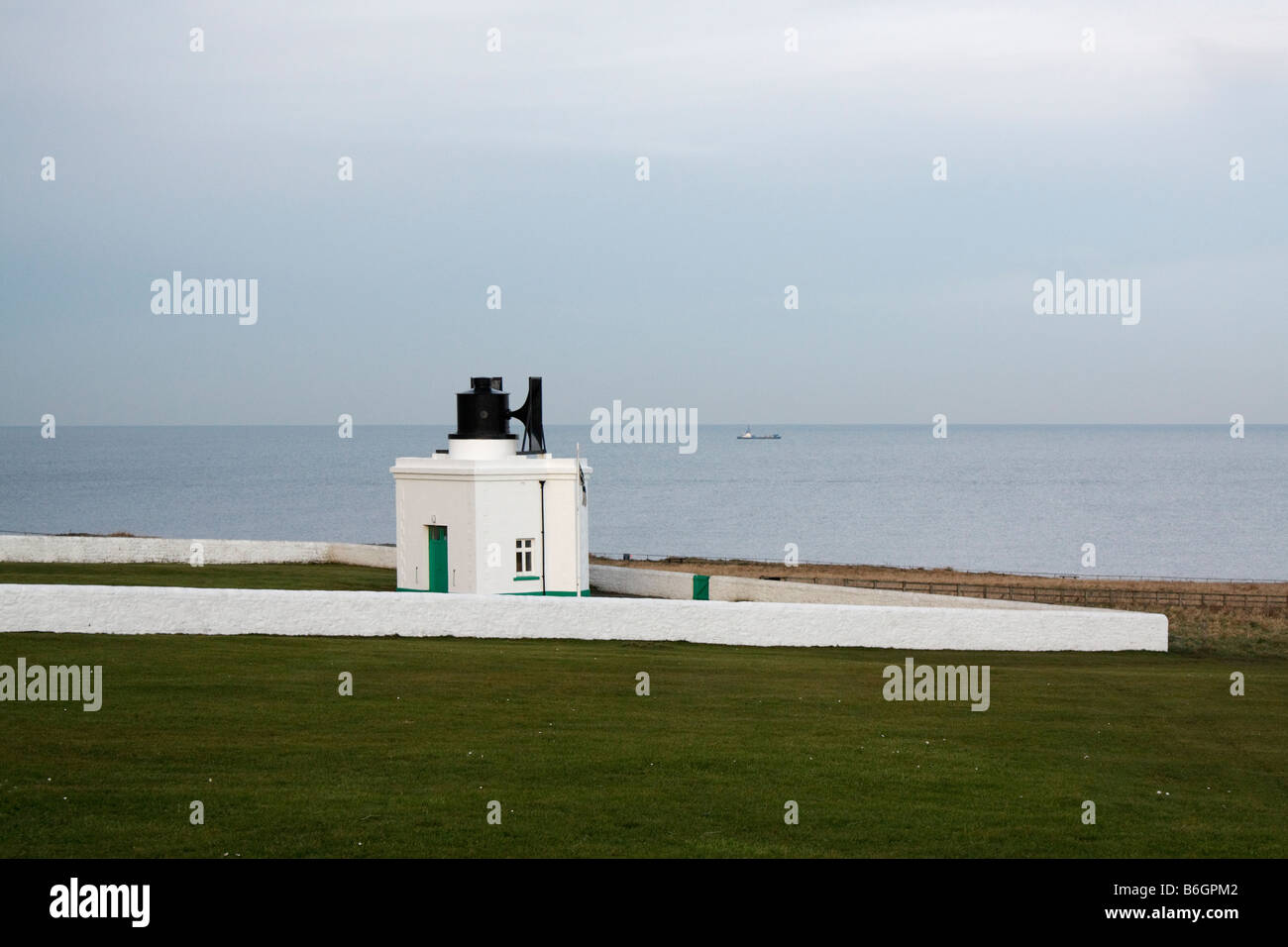Souter Lighthouse Foghorn Station Lizard Point Marsden Bay between ...