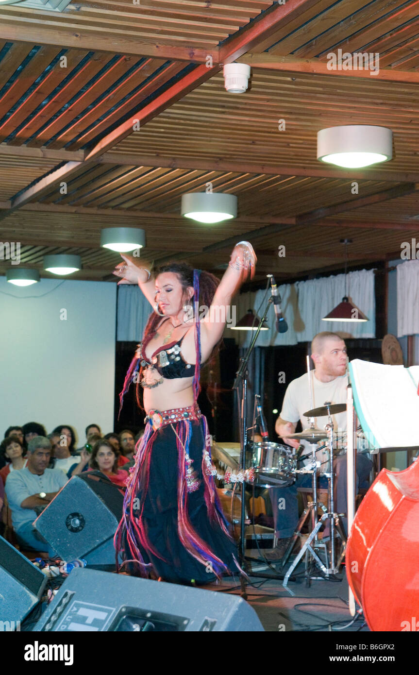 Belly Dancer performance Stock Photo - Alamy