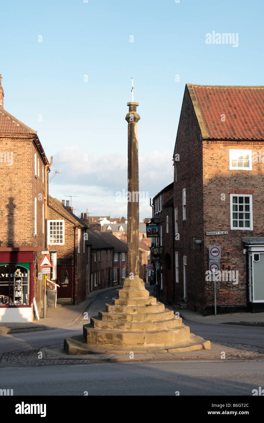 Bedale market cross hi-res stock photography and images - Alamy