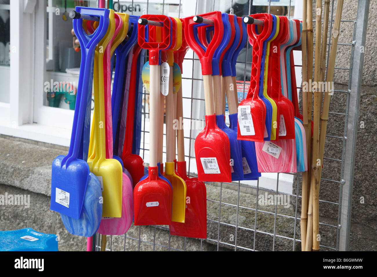 Childrens plastic spades hi-res stock photography and images - Alamy