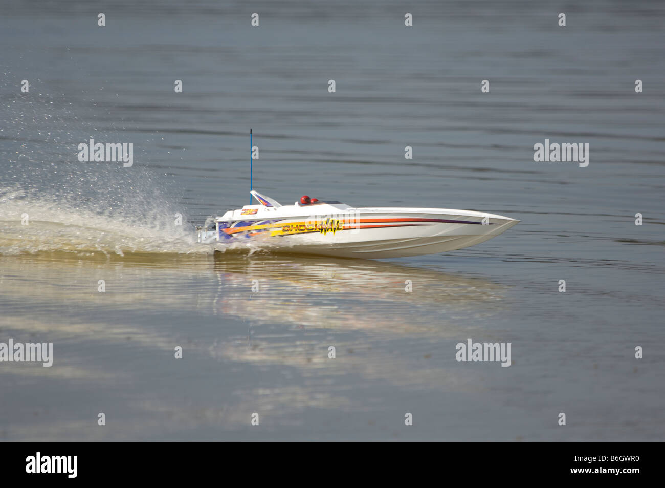 Model speedboat hi-res stock photography and images - Alamy