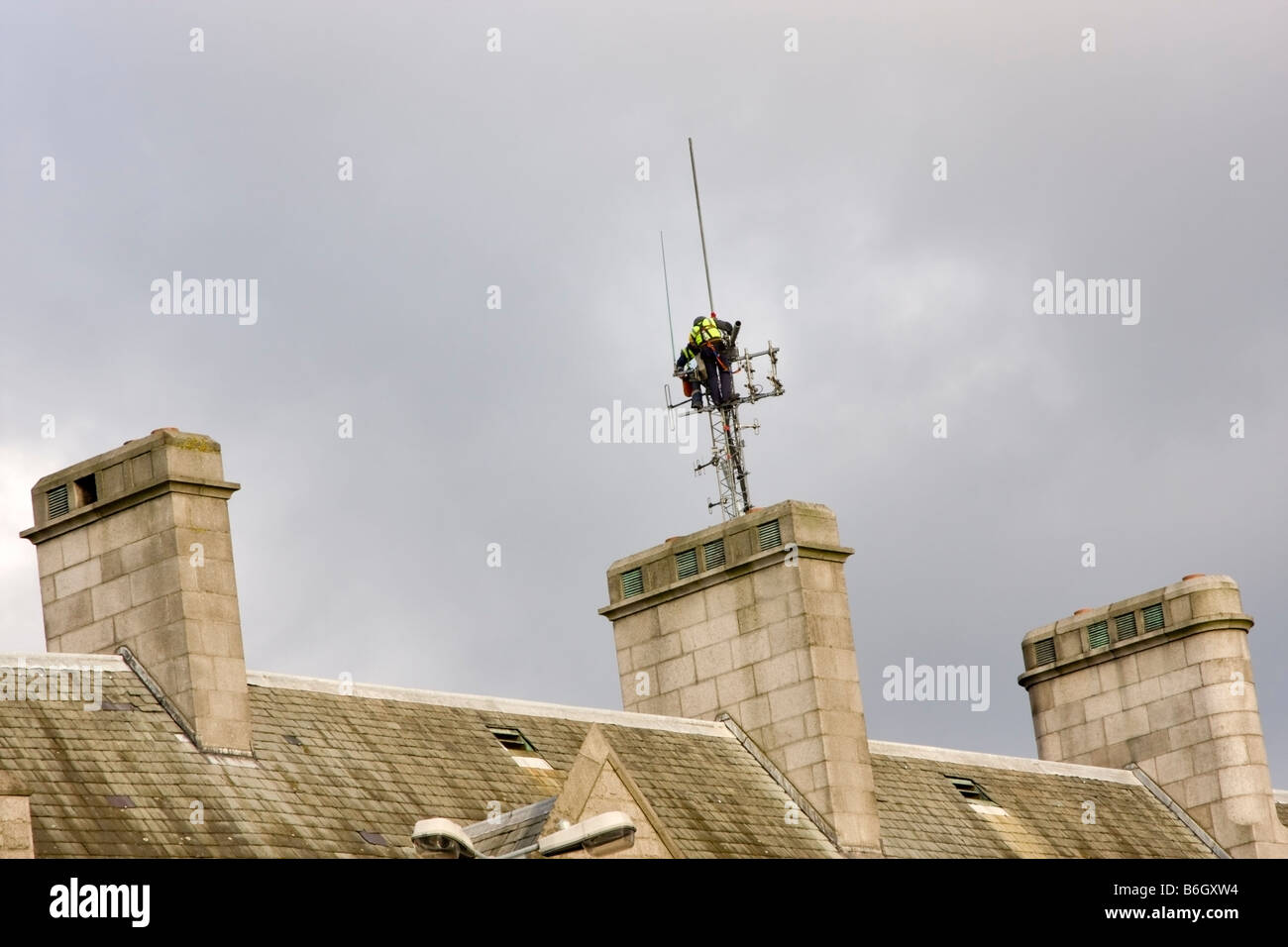 Irish roof with chimney and antenna hi-res stock photography and images ...