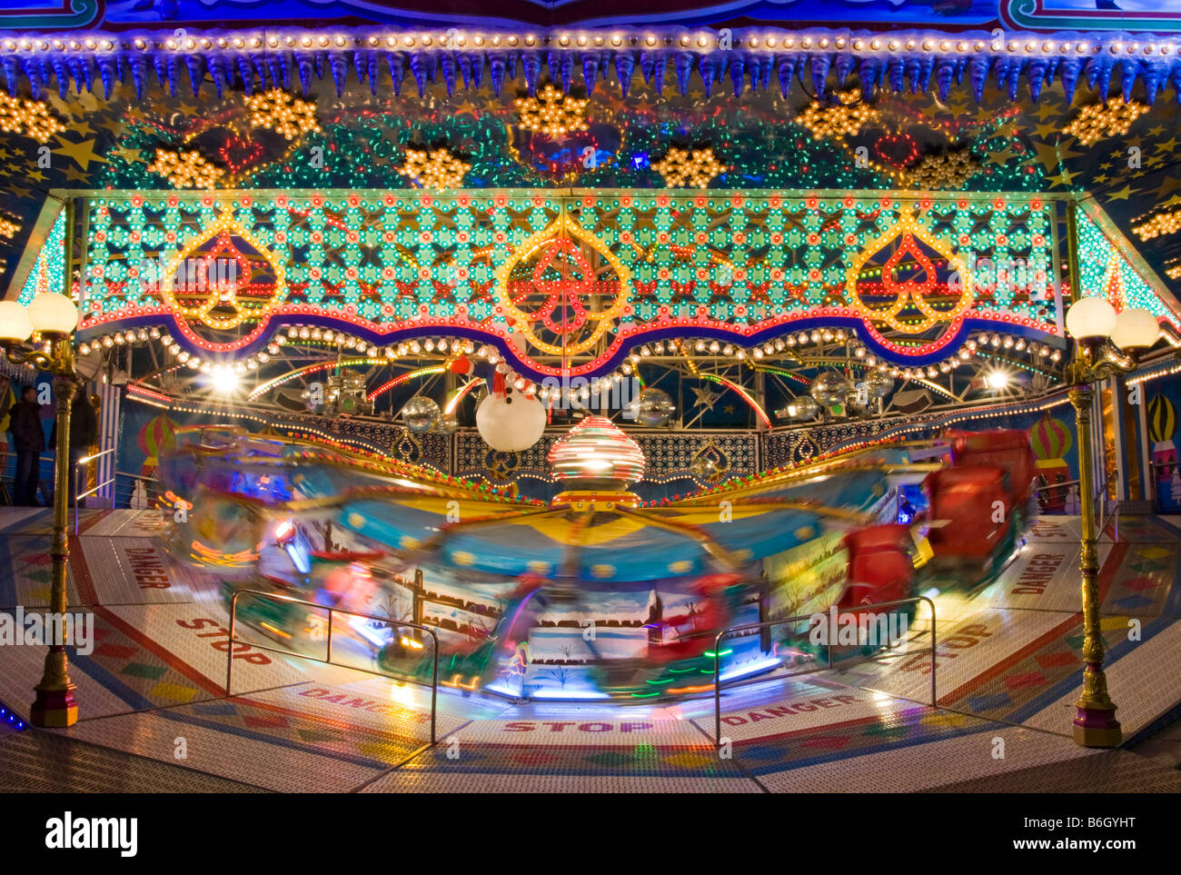 Waltzer - Winter Wonderland Fair - Hyde Park - London Stock Photo - Alamy