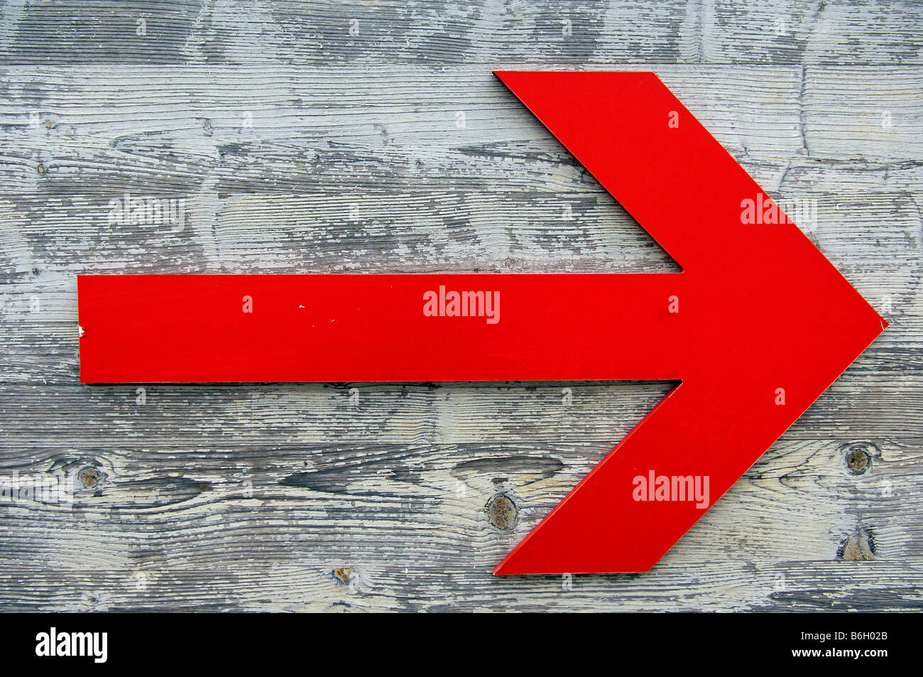 red arrow pointing right indicator sign Stock Photo - Alamy