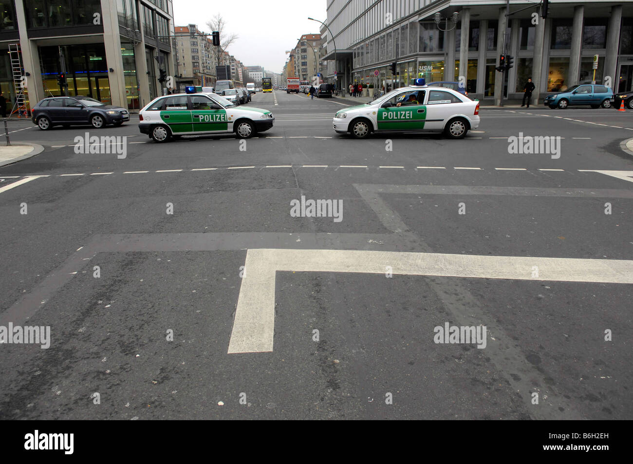 police roadblock berlin Stock Photo - Alamy